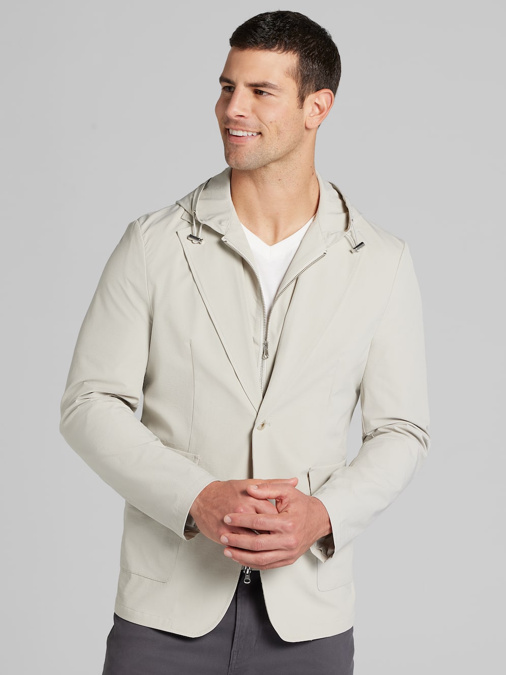 Report Collection Modern Fit Textured Tech Zip Hoodie Travel Jacket ...